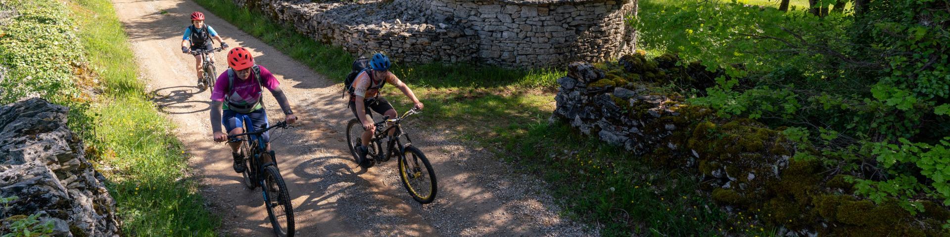 Circuits vélo et VTT dans le Lot